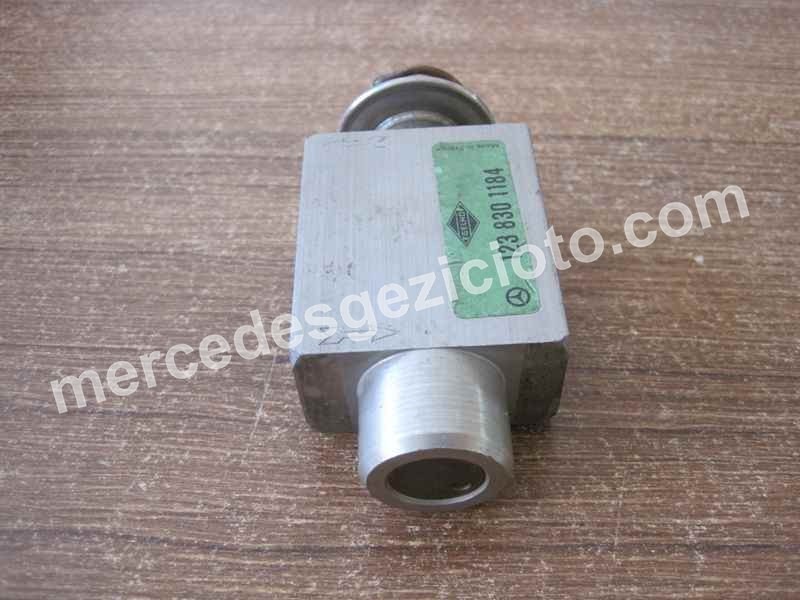 GEZİCİ OTOMOTİV - A1238301184 1238301184 MERCEDES W123 KLİMA VALFİ ORJİNAL